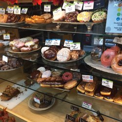Top Pot Doughnuts - 30 Photos & 38 Reviews - Donuts - 1206 Madison St ...