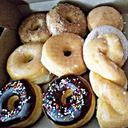 Danny’s Donut - 15 Photos & 21 Reviews - Donuts - 9524 W Camelback Rd ...