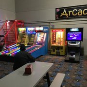 Paradise Skate Roller Rink & Arcade - 18 Photos - Skating Rinks - 401 ...