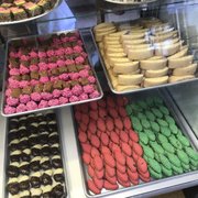 Del Prete Italian Pastry - 15 Photos & 33 Reviews - Bakeries - 1885 ...