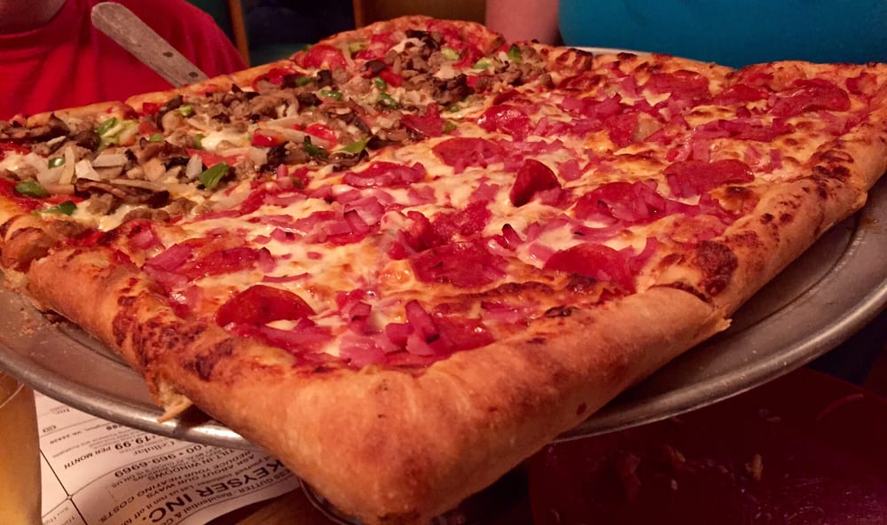 Cucci Pizzeria - 23 Photos & 51 Reviews - Pizza - 566 E Madison St ...