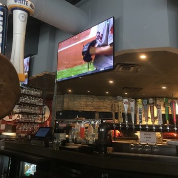 Game On - 105 Photos & 352 Reviews - Pizza - 82 Lansdowne St, Fenway ...