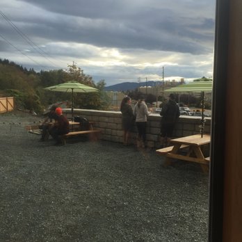 Gruff Brewing - 44 Photos & 32 Reviews - Breweries - 104 E Maple St ...