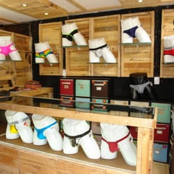 Joe Snyder Coyoacán - Men's Clothing - Aguayo 12, Coyoacán, Mexico ...