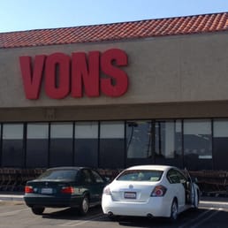 Vons - 11 Photos & 27 Reviews - Grocery - 57590 29 Palms Hwy, Yucca ...