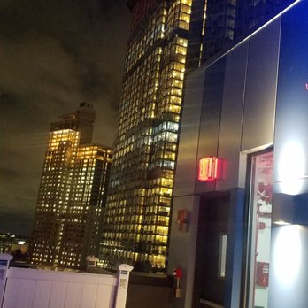 Aloft Long Island City-Manhattan View - 125 Photos & 37 Reviews ...