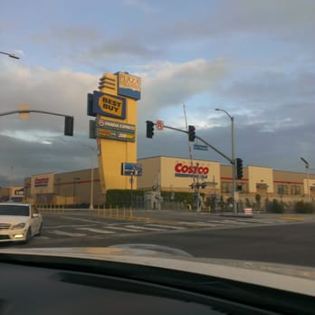Plaza Pacoima - Shopping Centers - 13550 Paxton St, Pacoima, Los ...