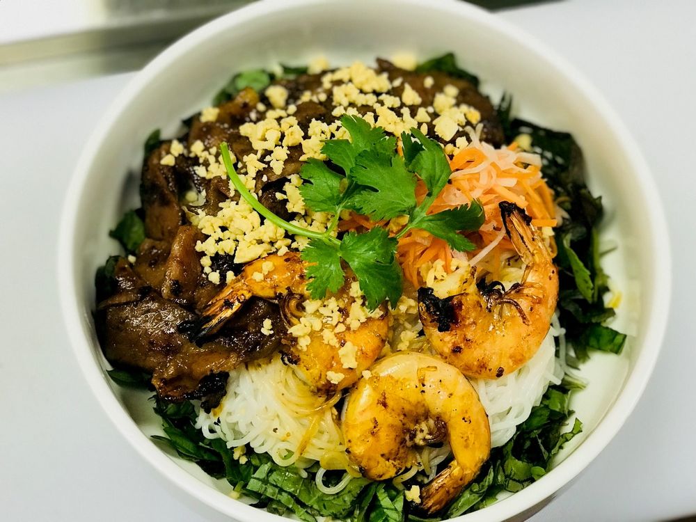 Pho 815 - 79 Photos & 42 Reviews - Vietnamese - 7437 E State St ...