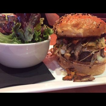 Burger Bar Crescent - 302 Photos & 270 Reviews - Burgers - 1465 Rue ...