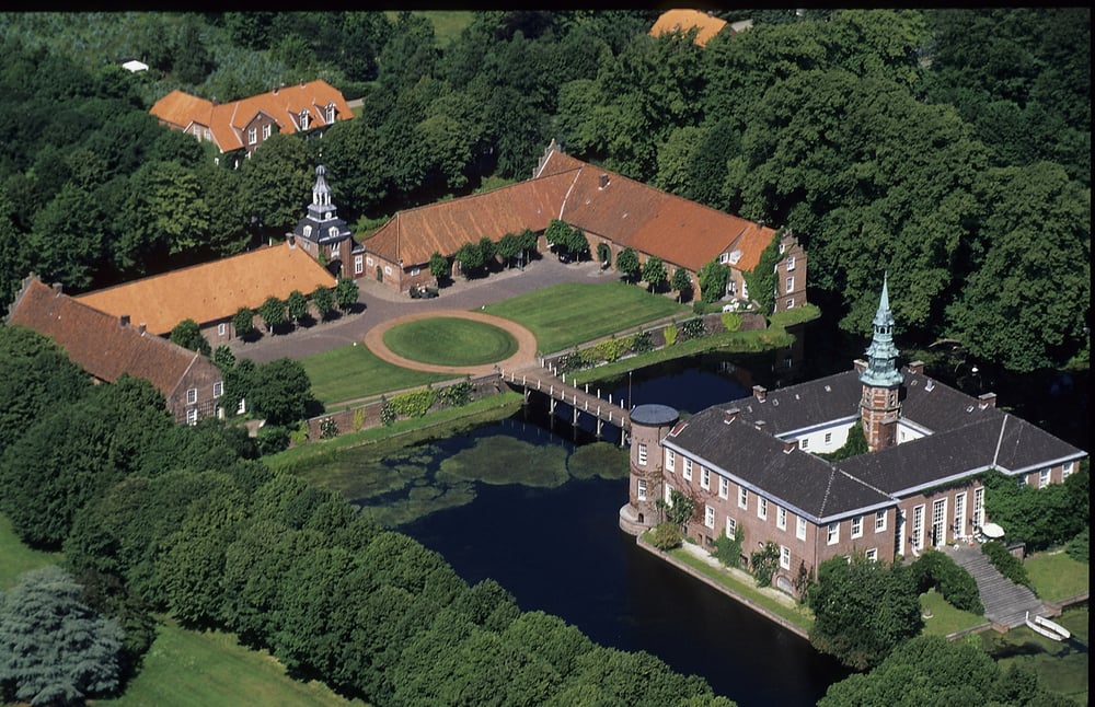 Schloss Lütetsburg - 17 Fotos - Sehenswürdigkeiten - Hage ...