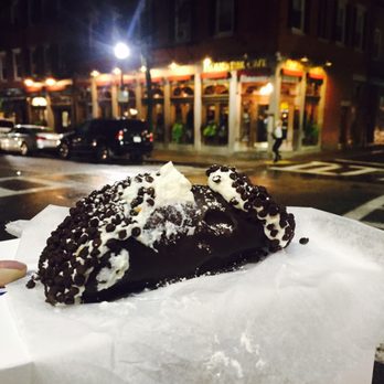 Mike’s Pastry - 2669 Photos & 4643 Reviews - Bakeries - 300 Hanover St ...