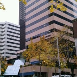 Wells Fargo Bank - 12 Reviews - Banks & Credit Unions - 999 3rd Ave ...