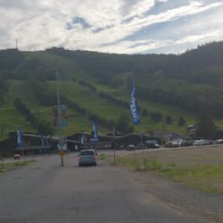 Station Touristique de Stoneham - Ski Resorts - 600 Chemin du Hibou ...