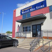 Pendleton Woolen Mill Store - 14 Photos & 15 Reviews - Fabric Stores ...
