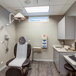 Derick Dermatology - Elgin - 16 Reviews - Dermatologists - 1600 N ...