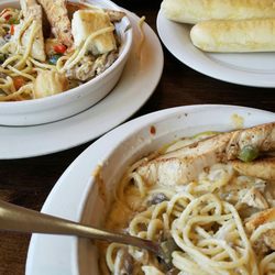 Tellini’s Italiano - 10 Reviews - Italian - 504 S Gloster St, Tupelo ...