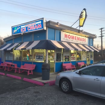 Snowflake Ice Cream Shoppe - 87 Photos & 117 Reviews - Ice Cream ...