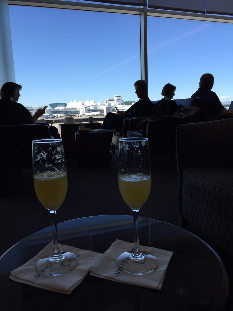 United Club East - 63 Photos & 66 Reviews - Airport Lounges - 8900 Peña ...