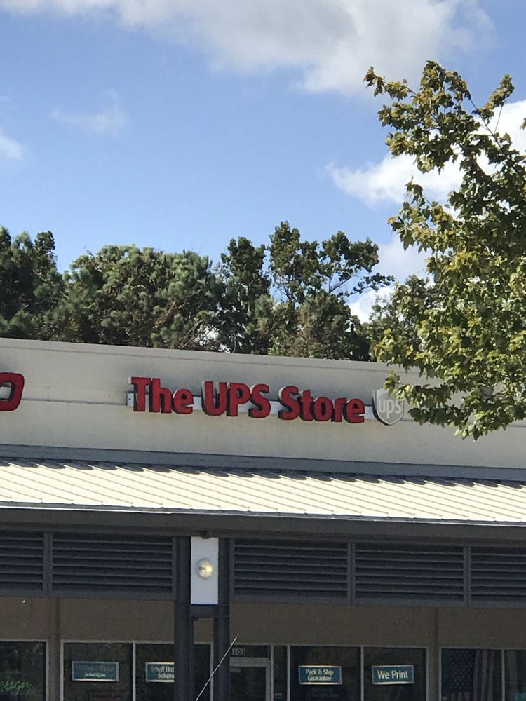 The UPS Store - 13 Reviews - Shipping Centers - 1000 Johnnie Dodds Blvd ...