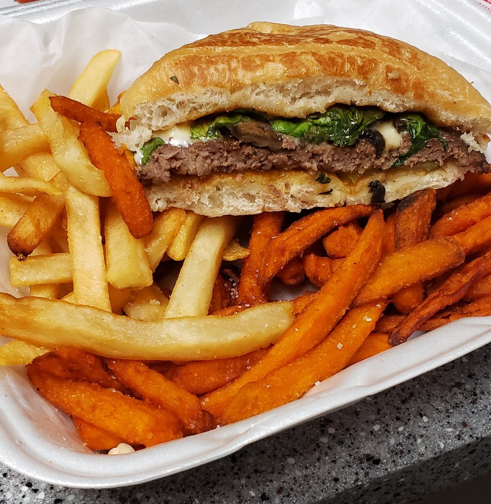 Googly’s | Hyperflyer Instant Delivery