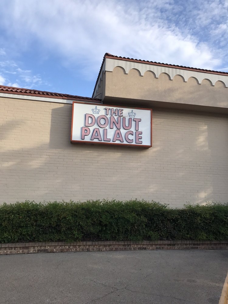 Donut Palace - Donuts - 400 E University Ave, Waxahachie, TX - Phone ...