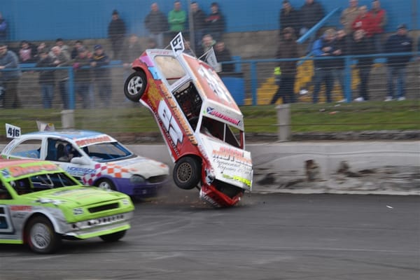 Cowdenbeath Racewall - Active Life - Central Park, Cowdenbeath, Fife ...