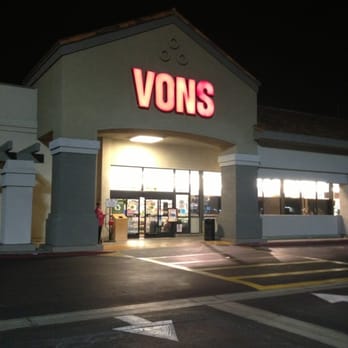 Vons - CLOSED - 18 Photos & 19 Reviews - Grocery - 3840 La Sierra Ave ...