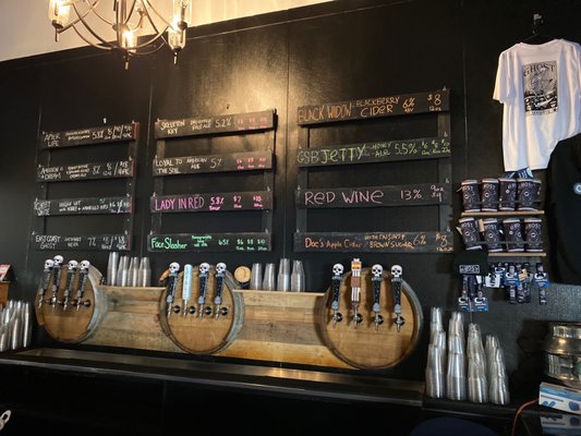 Edgewood, NY Map & Directions - MapQuest