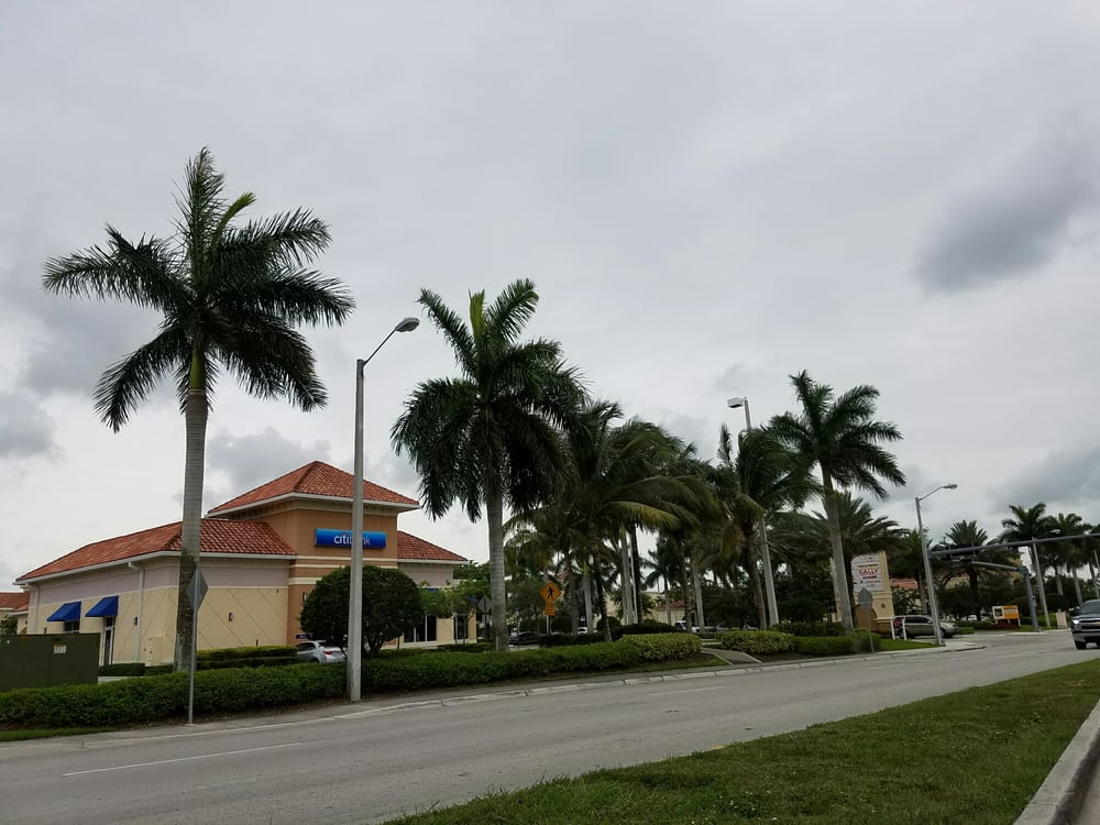 London Square Shopping Mall - Shopping Centers - 13550 SW 120th St ...