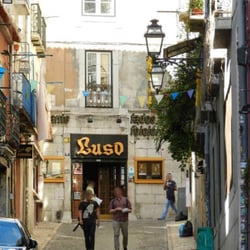 Café Luso - 15 Photos & 11 Reviews - Fado Houses - Travessa da Queimada ...