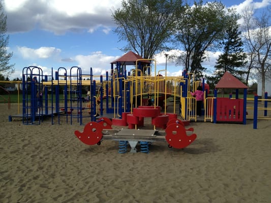 Elmer S Gish Elementary/Jr High School - Junior High & High Schools ...