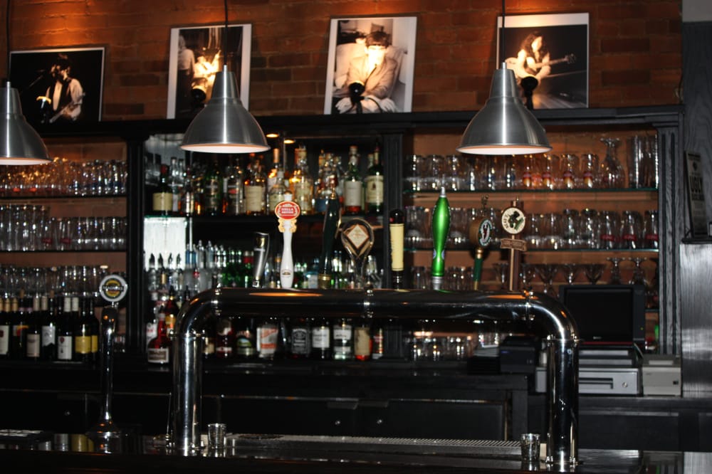 Factory Girl - 53 Photos & 72 Reviews - Pizza - 193 Danforth Avenue ...