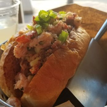 Pier 76 Fish Grill - 133 Photos & 108 Reviews - Seafood - 3555 ...