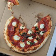 The Hungry Robot - 32 Photos & 39 Reviews - Pizza - 910 Old Steese Hwy ...