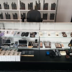 Vapeking - Vape Shops - 1500 Route, Kahnawake, QC, Canada - Phone ...