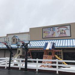 Recreations Outlet - 24 Photos & 17 Reviews - Indoor Playcentre - 885 ...