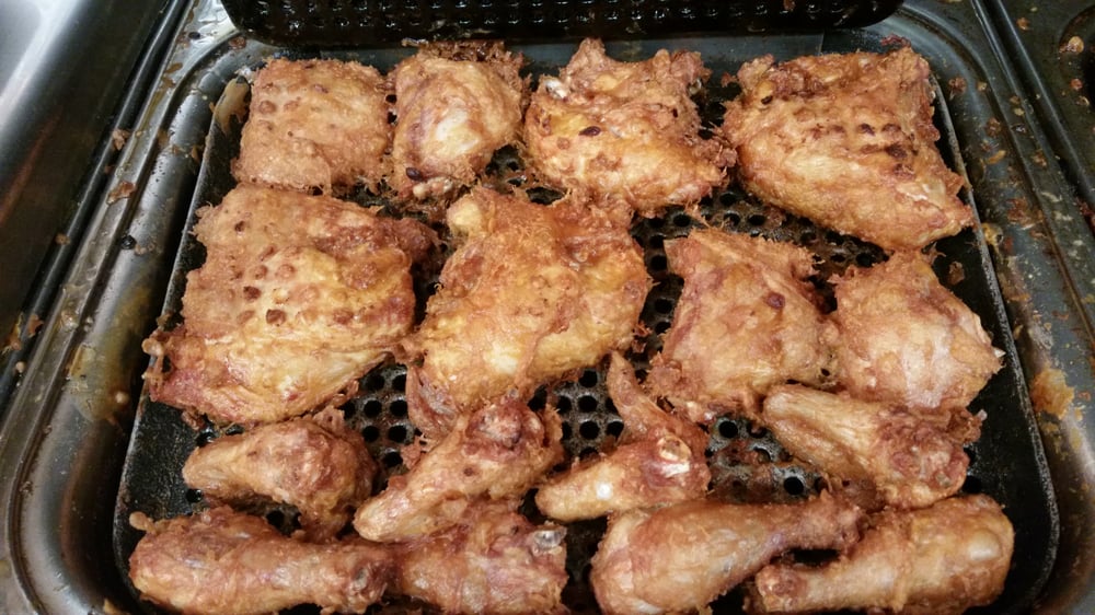 Chicken Delight - 30 Photos & 35 Reviews - Chicken Wings - 476 Maple ...