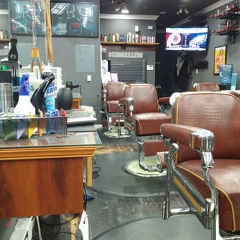 Scissorhands Barber Shop - 10 Photos & 31 Reviews - Barbers - 353 ...