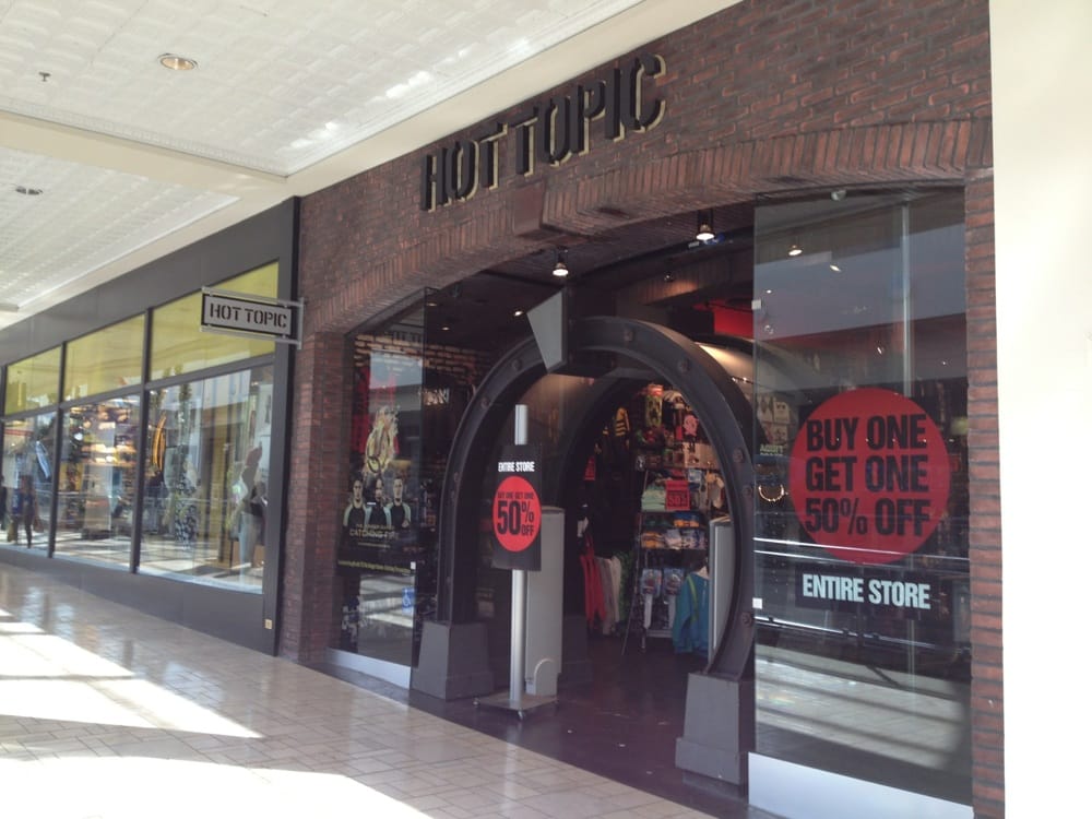 Hot Topic - Personal Shopping - Rancho Park - Los Angeles, CA - Reviews ...