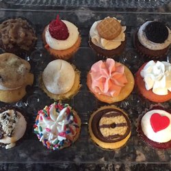 M Street Baking Company - 28 Photos - Cupcakes - 117 N Michigan Ave ...