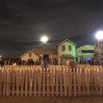 Elite Perk: Friends & Family Night at Fear Farm - 47 Photos & 18 ...