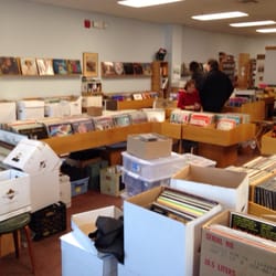 Deja Vu Records - 12 Photos & 34 Reviews - Vinyl Records - 154 E ...