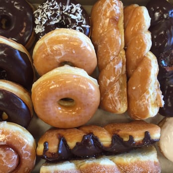 Winchell’s Donut House - 51 Photos & 43 Reviews - Donuts - 8110 W Warm ...