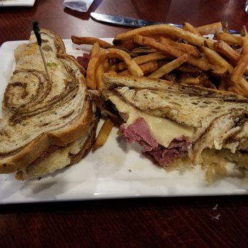 Oscar’s Ale House - 51 Photos & 38 Reviews - American (New) - 906 N ...