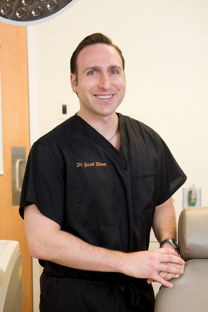 Bloom Plastic Surgery - 12 Photos - Cosmetic Surgeons - 1 E Delaware Pl ...